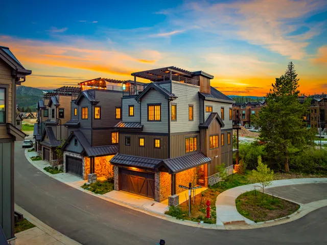 Wander | Find your happy place